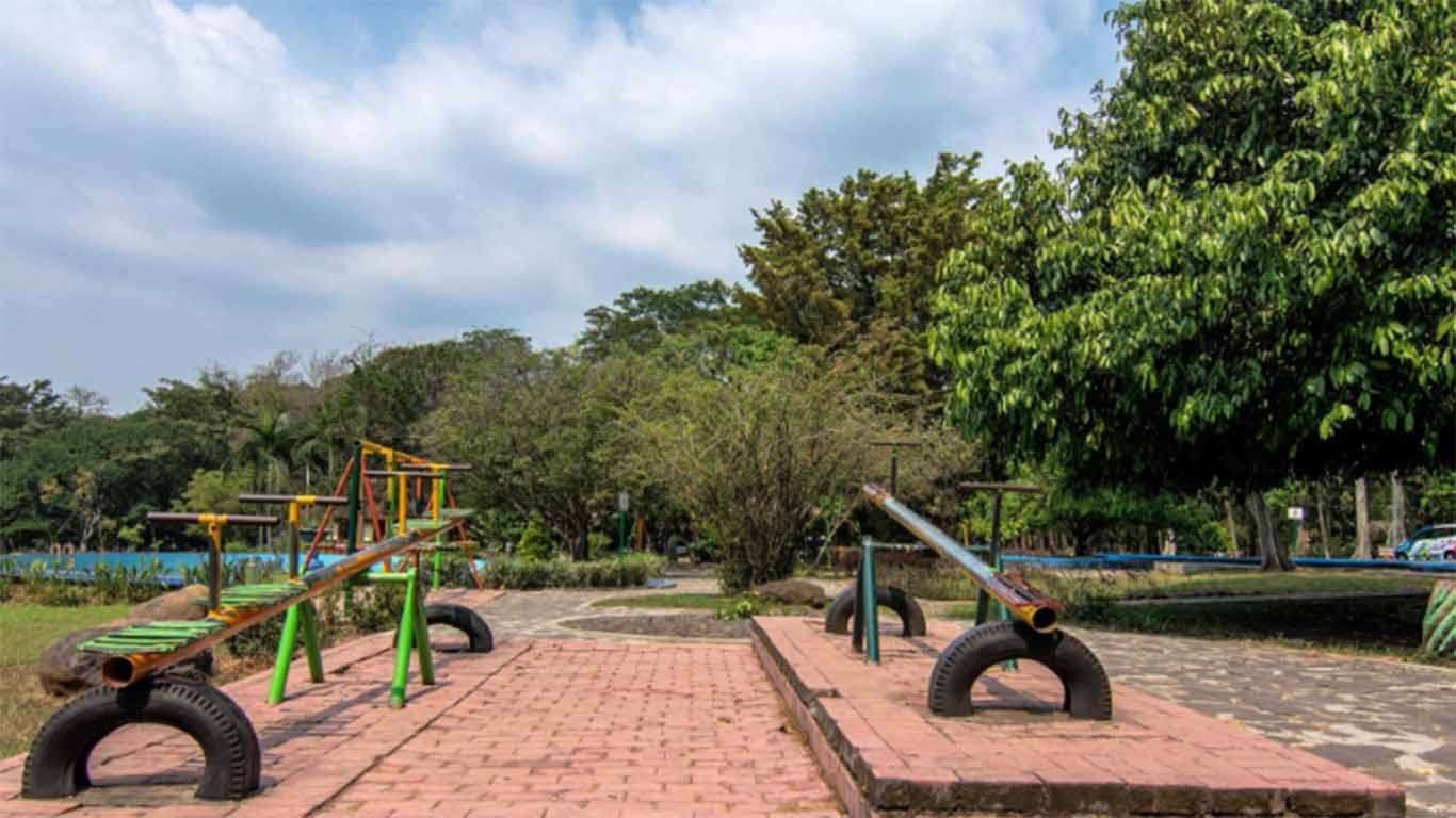 √ Kebun Raya Purwodadi: Daya Tarik, Lokasi, Tiket Masuk 2026