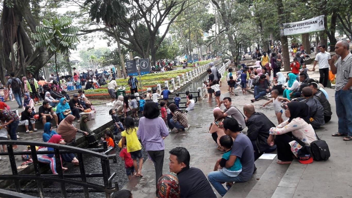 √ Taman Balai Kota Bandung: Sejarah, Daya Tarik, Aktivitas