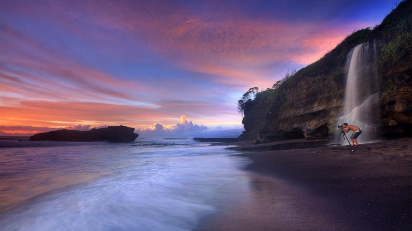 √ Pantai Melasti: Sejarah, Daya Tarik, Tiket Masuk 2026