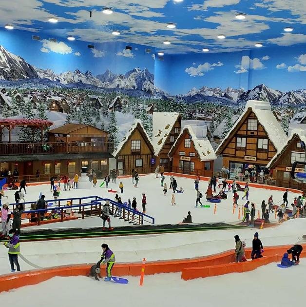 √ Trans Snow World: Wahana, Lokasi, Harga Tiket 2026